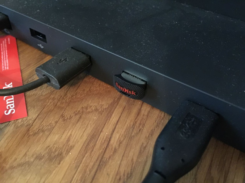 SanDisk UltraFit USB 3.0 FlashDrive (16GB) - Bjorn3D.com